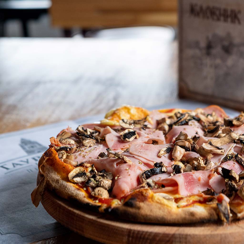 Italijanski Restoran u Zemunu - Taurunum Pogled Pizza Bar