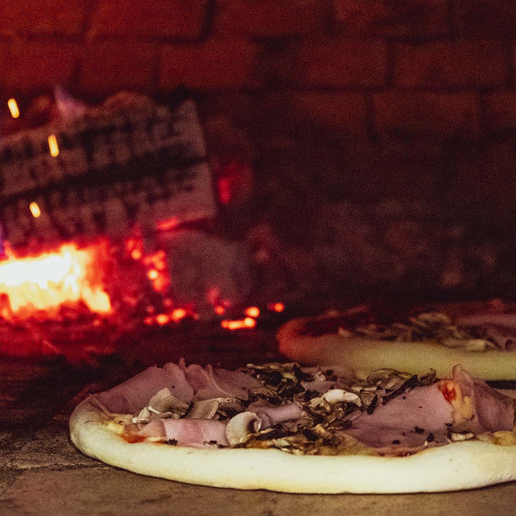 Italijanski Restoran u Zemunu - Taurunum Pogled Pizza Bar